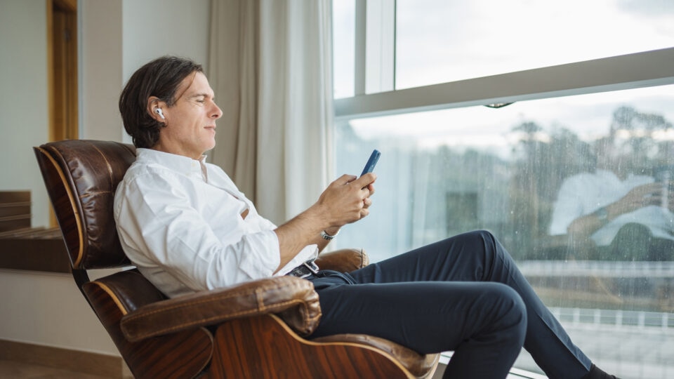 Everything you need to know about a Customs Officer career | Totaljobs