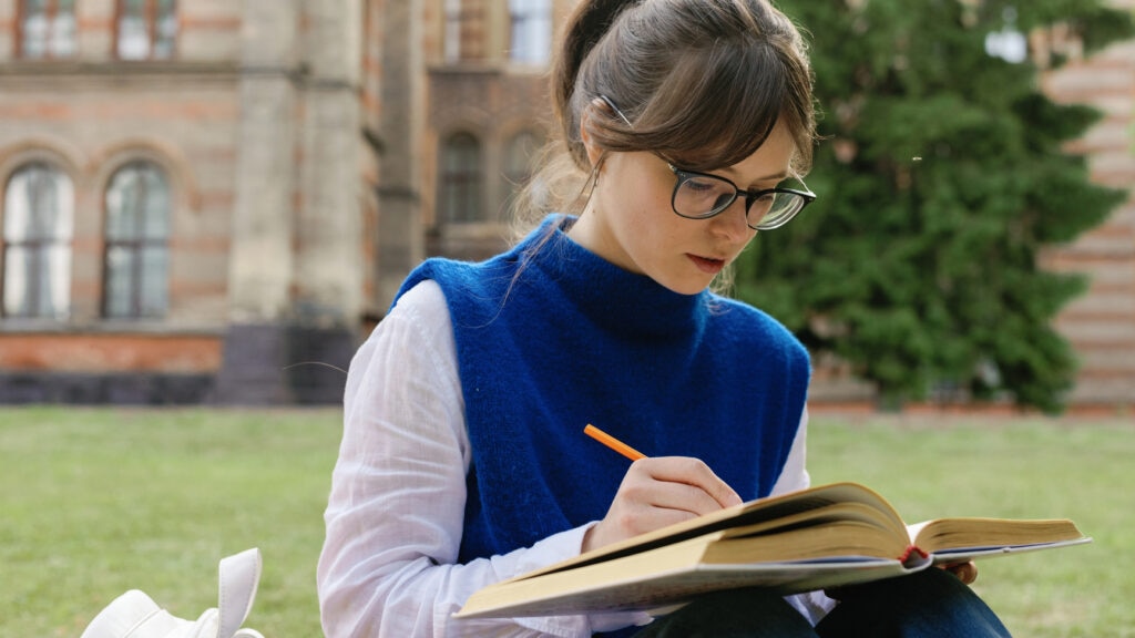 How to write a personal statement for a job | Totaljobs