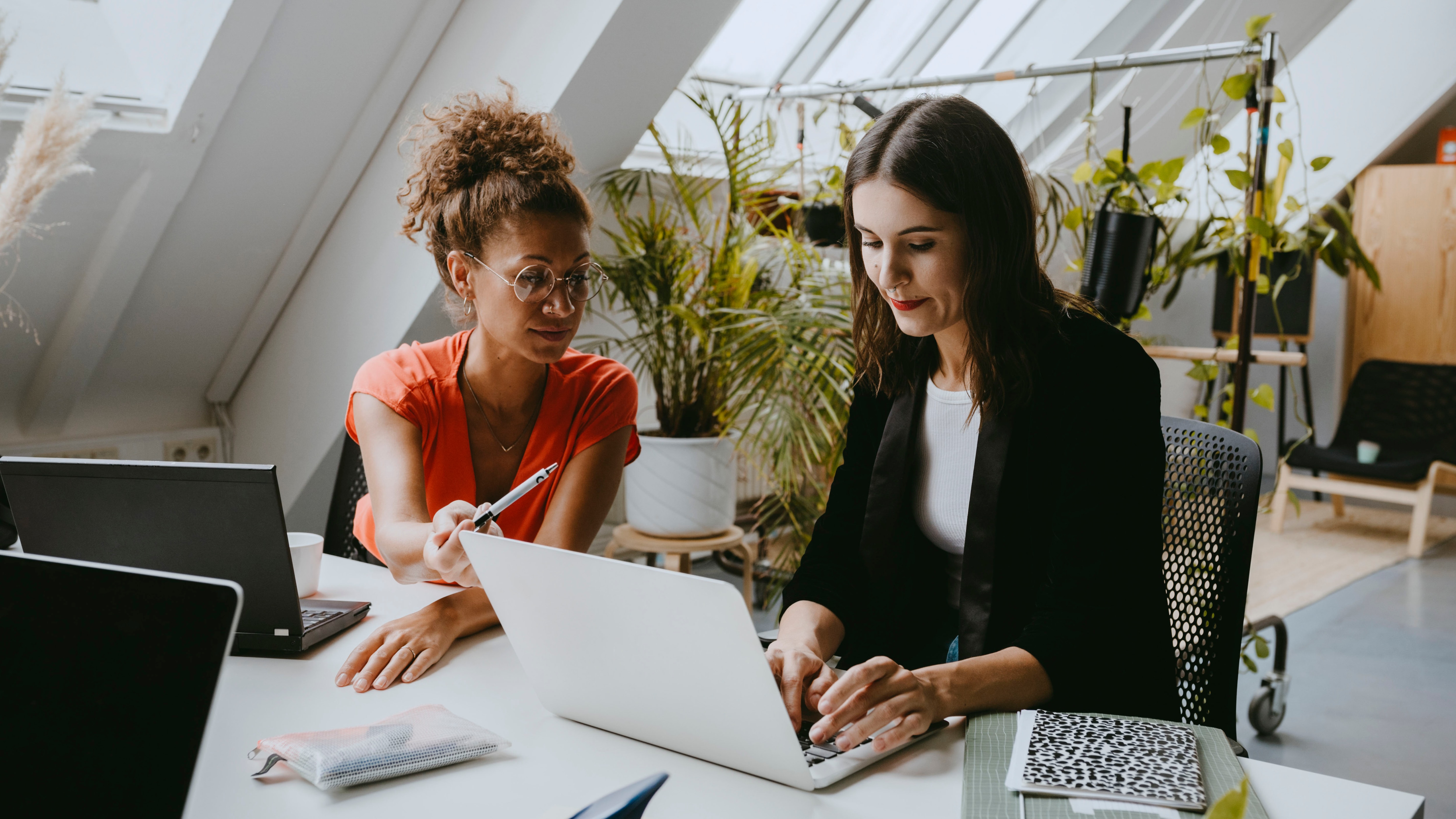 The benefits of finding a mentor for career development | Totaljobs