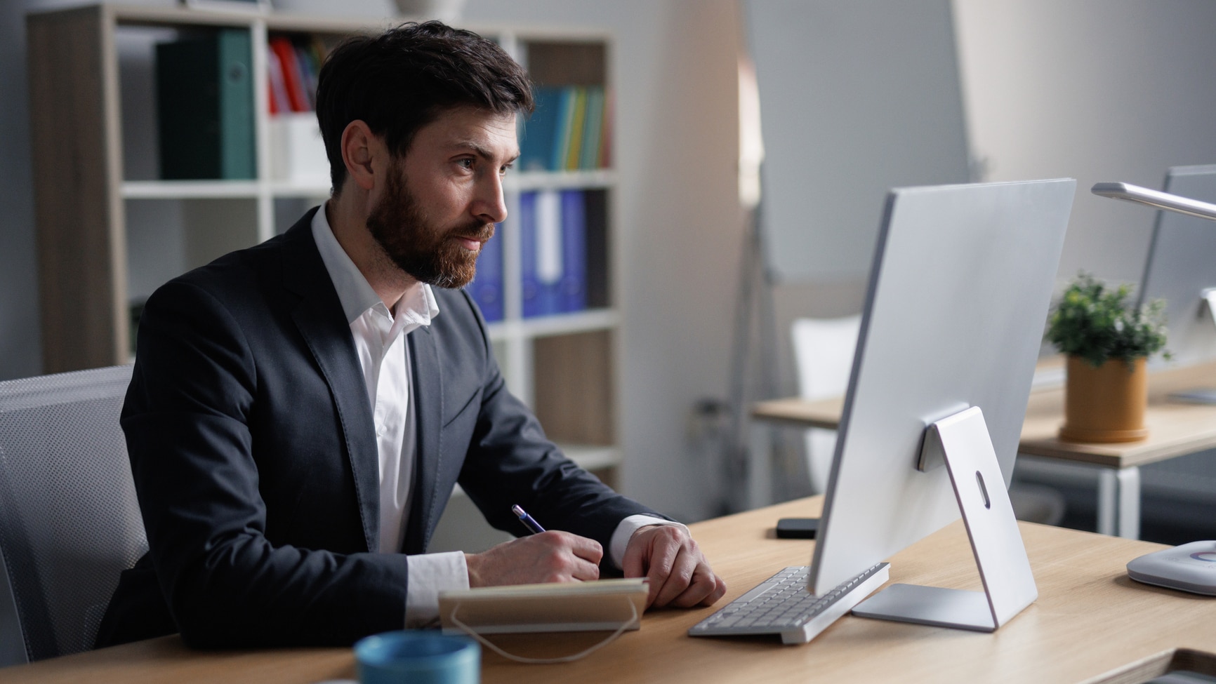 Assistant Accountant job description | Totaljobs