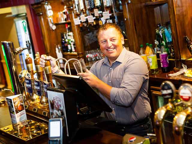 Head Chef - Live in in Moss Bank Ind Est, Widnes (WA8), WA8 0TA | Toby ...