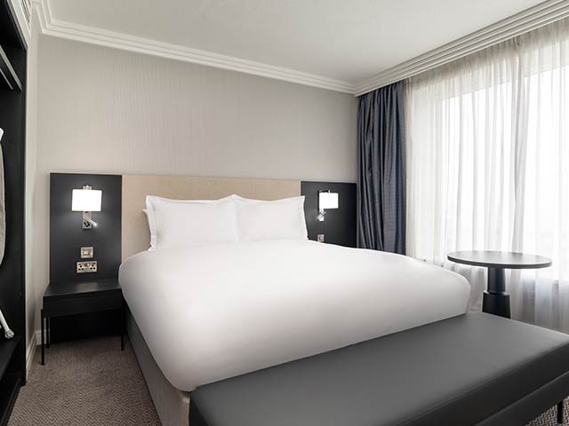 Room Attendant in Gatwick, West Sussex, RH6 0PH | Sofitel London Gatwick